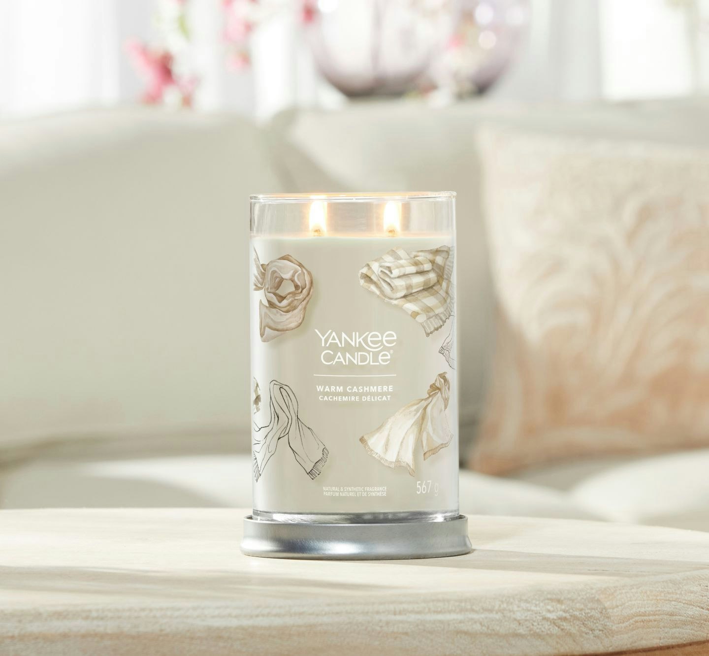 Living Room Scents & Candles | Fragrance By Room | Yankee Candle